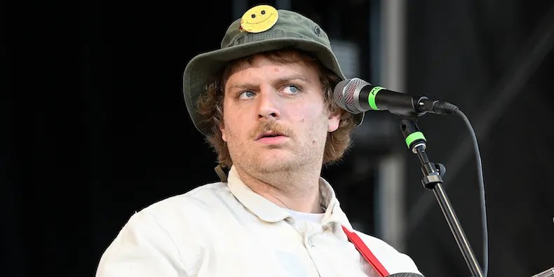 Mac DeMarco: “One Wayne G” Album Review – (1)99 ways to leave your ...